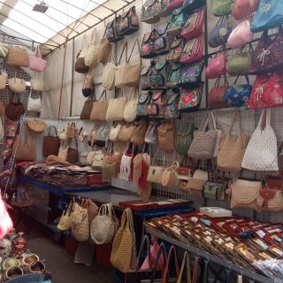 Ladies Market Hong Kong – Everything You Need to Know – thehkshopper.com